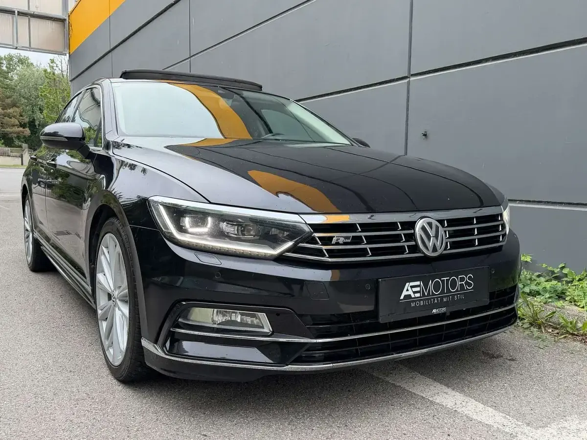 Gebraucht VW Passat R-line 150 PS (2014) in Schwechat, AT - € 15.990 ...