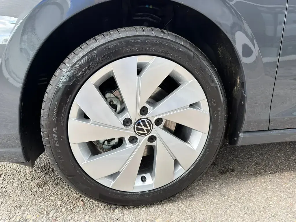 Gebraucht VW Golf VIII Life 150 PS (2026) in Perchtoldsdorf - € 34.980 ...