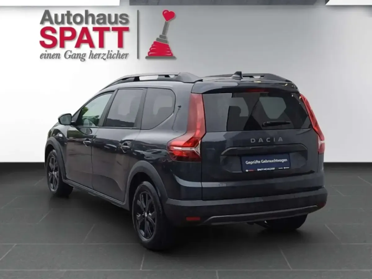 Gebraucht Dacia Jogger Extreme 110 PS (2022) in Micheldorf - € 16.888 ...