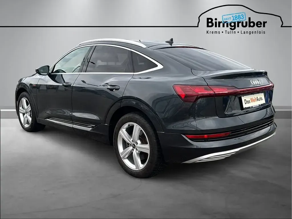 Gebraucht Audi e-tron Sportback Advanced 215 PS (2022) in Krems - € 39. ...