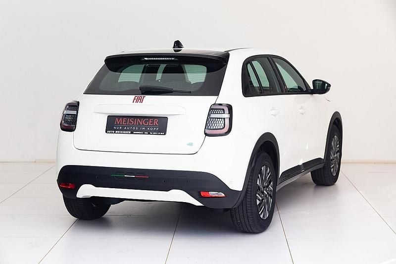 Gebraucht 2024 Fiat 600E Red 156 PS SUV – 6176 INNSBRUCK-VOELS (Händler ...