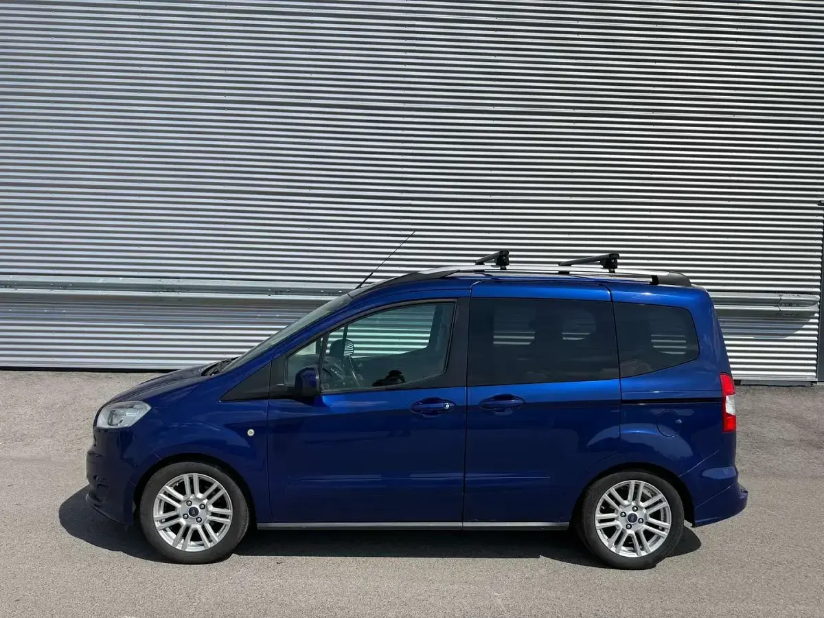 Gebraucht Ford Tourneo Courier Titanium 97 PS (2014) in Leopoldsdorf ...