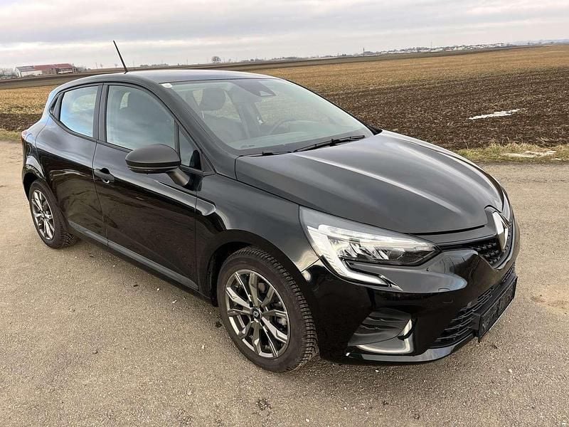 Gebraucht 2023 Renault Clio V Life 67 PS Limousine – 2020 Hollabrunn ...