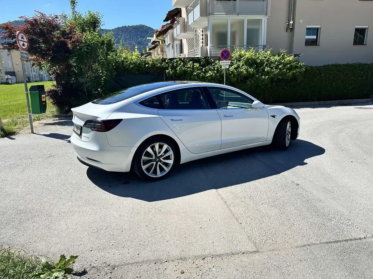 Gebraucht Tesla Model 3 Long Range AWD 476 PS (2019) in Kufstein - € 20 ...
