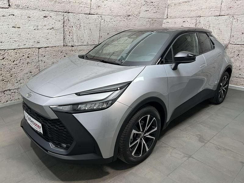 Gebraucht 2024 Toyota C-HR Active 140 PS SUV – 6092 Birgitz, AT ...