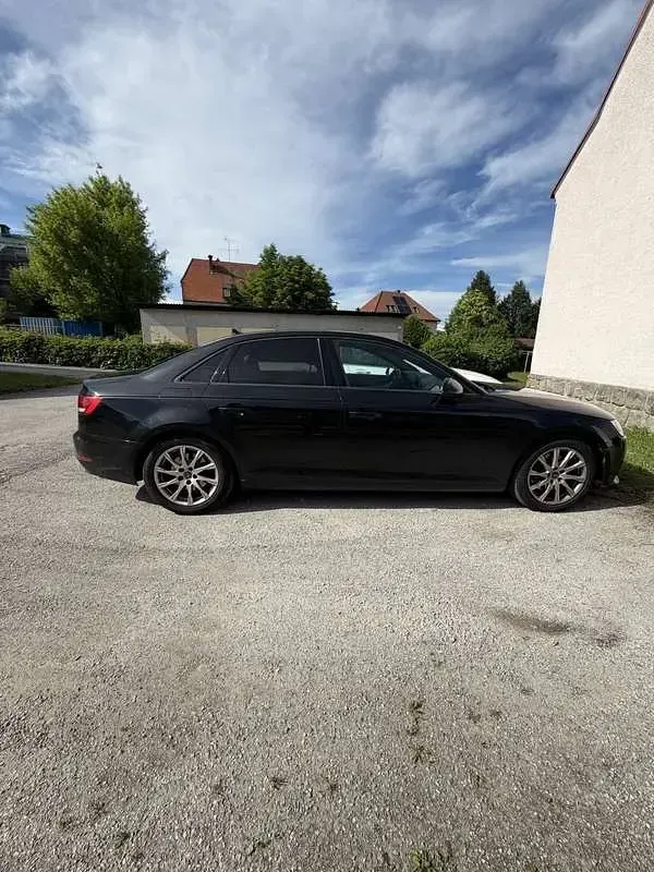 Gebraucht Audi A4 Design 150 PS (2016) in Freistadt, AT - € 16.500 ...