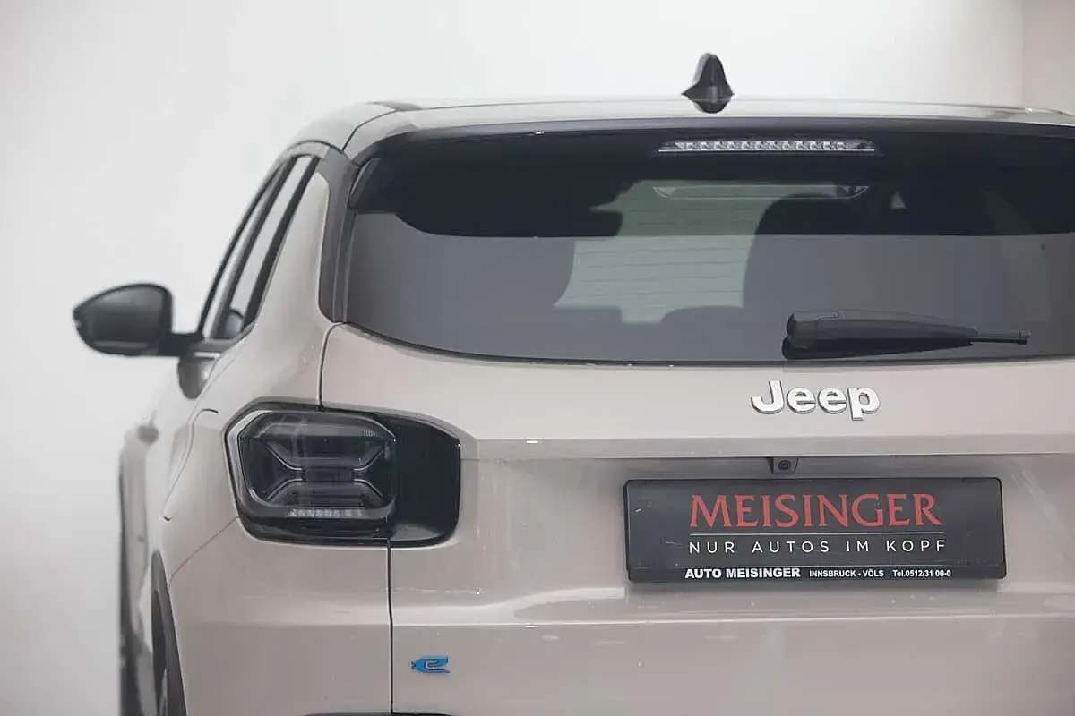 Neu Jeep Avenger EV Altitude 156 PS (2025) in Völs, AT - € 32.900 ...