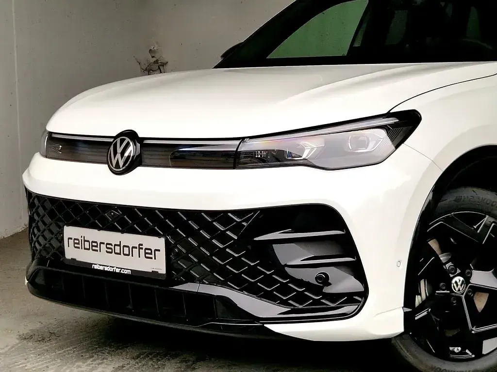 Neu VW Tiguan R-line 204 PS (2026) in Obertrum - € 49.890 | AutoUncle