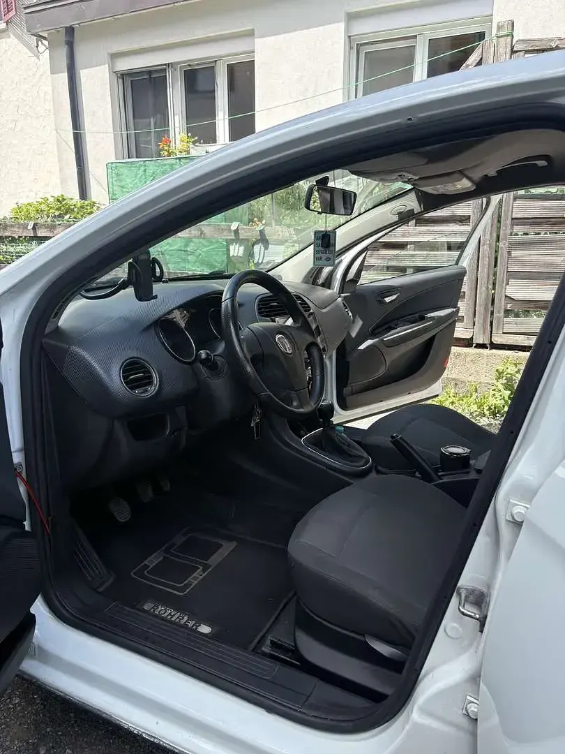 Gebraucht Fiat Bravo Dynamic 90 PS (2009) in Bludenz - € 2.800 | AutoUncle