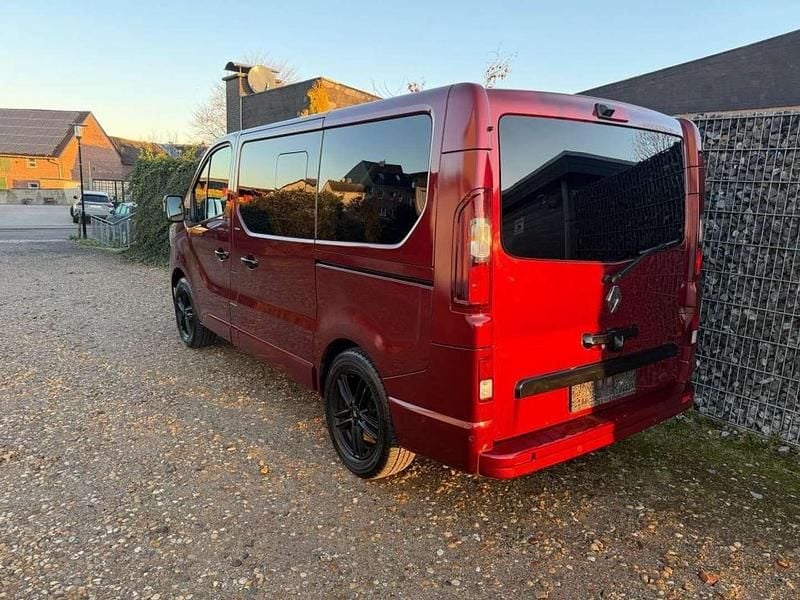 Gebraucht 2023 Renault Trafic 170 PS Van / Kleinbus – 6844 Altach, AT ...