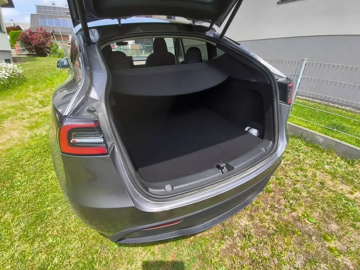 Gebraucht Tesla Model Y Long Range AWD 514 PS (2023) in Eisgarn, AT - € ...