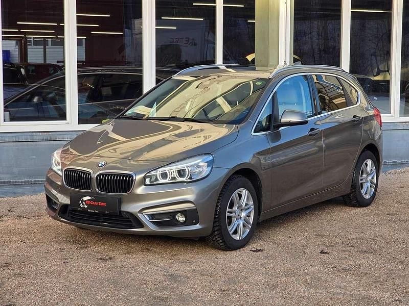 Gebraucht 2015 BMW 218 Active Tourer Luxury Line 150 PS Van / Kleinbus ...
