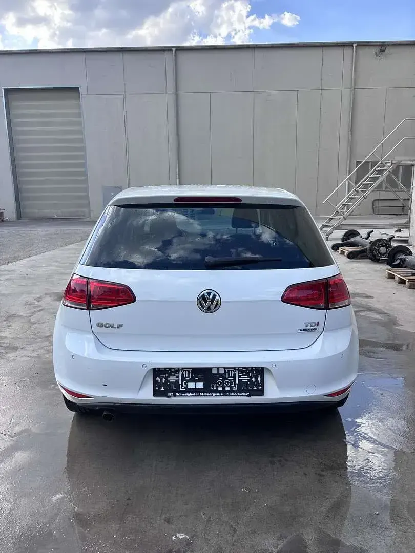 Gebraucht VW Golf VII LOUNGE 110 PS (2015) in ebergassing - € 7.900 ...