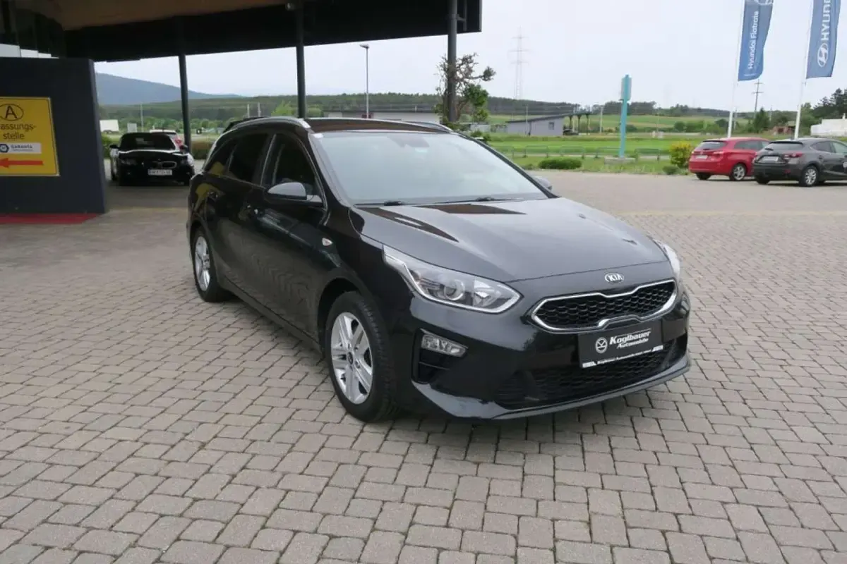 Gebraucht Kia Ceed Sportswagon Silver 121 PS (2020) in Niederösterreich ...
