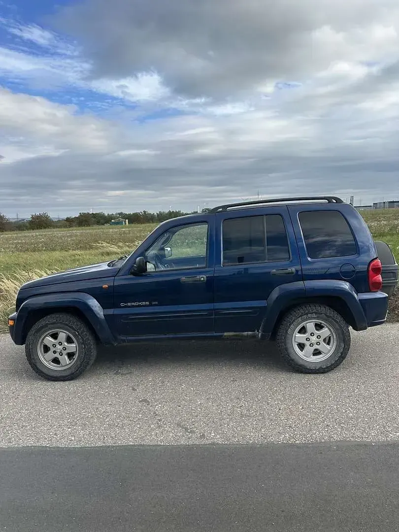 Gebraucht Jeep Cherokee Limited 211 PS (2002) in Wien, AT - € 2.900 ...