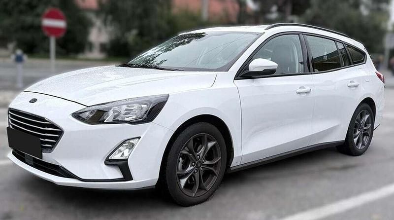 VERKAUFT Gebraucht 2020 Ford Focus Cool & Connect 101 PS Kombi – 2020 ...