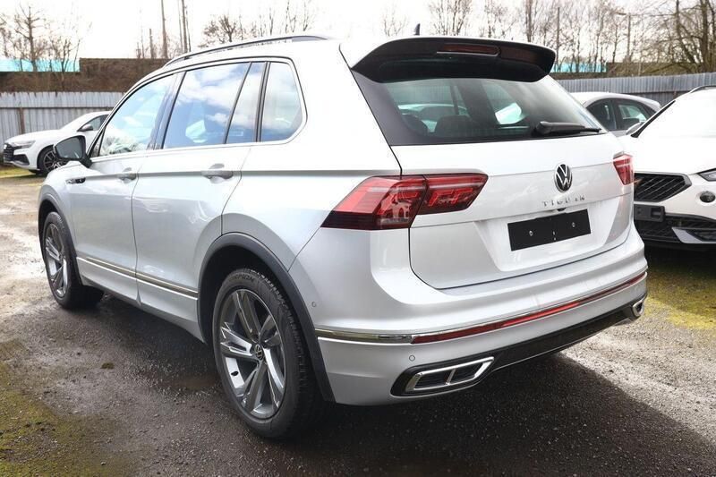 Verkauft VW Tiguan R-Line TSI 150 DSG ., gebraucht 2024, 10 km in Altach