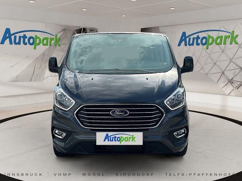 Gebraucht 2023 Ford Tourneo Titanium 131 PS Van / Kleinbus – 6405 Tirol ...