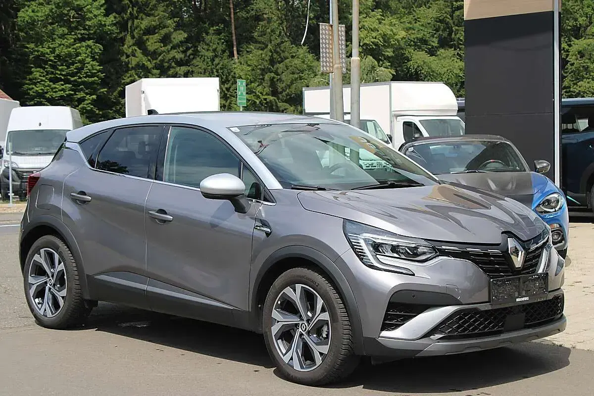 Gebraucht Renault Captur R.S. 140 PS (2022) in Deutsch Goritz - € 18. ...