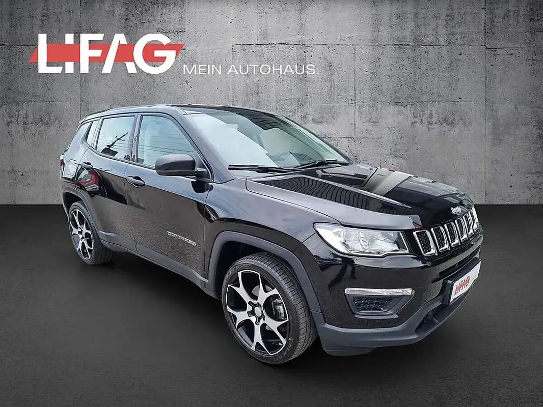 Gebraucht Jeep Compass Sport 140 PS (2018) in Linz, AT - € 14.990 ...