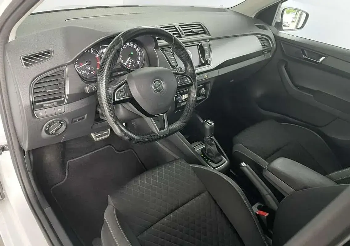 Gebraucht Skoda Fabia Style 110 PS (2017) in Salzburg - € 9.890 | AutoUncle