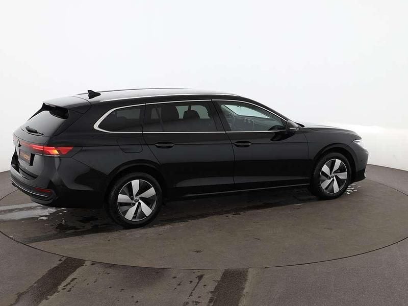 Gebraucht 2024 VW Passat Business 150 PS Kombi – 8143 Dobl bei Lieboch ...