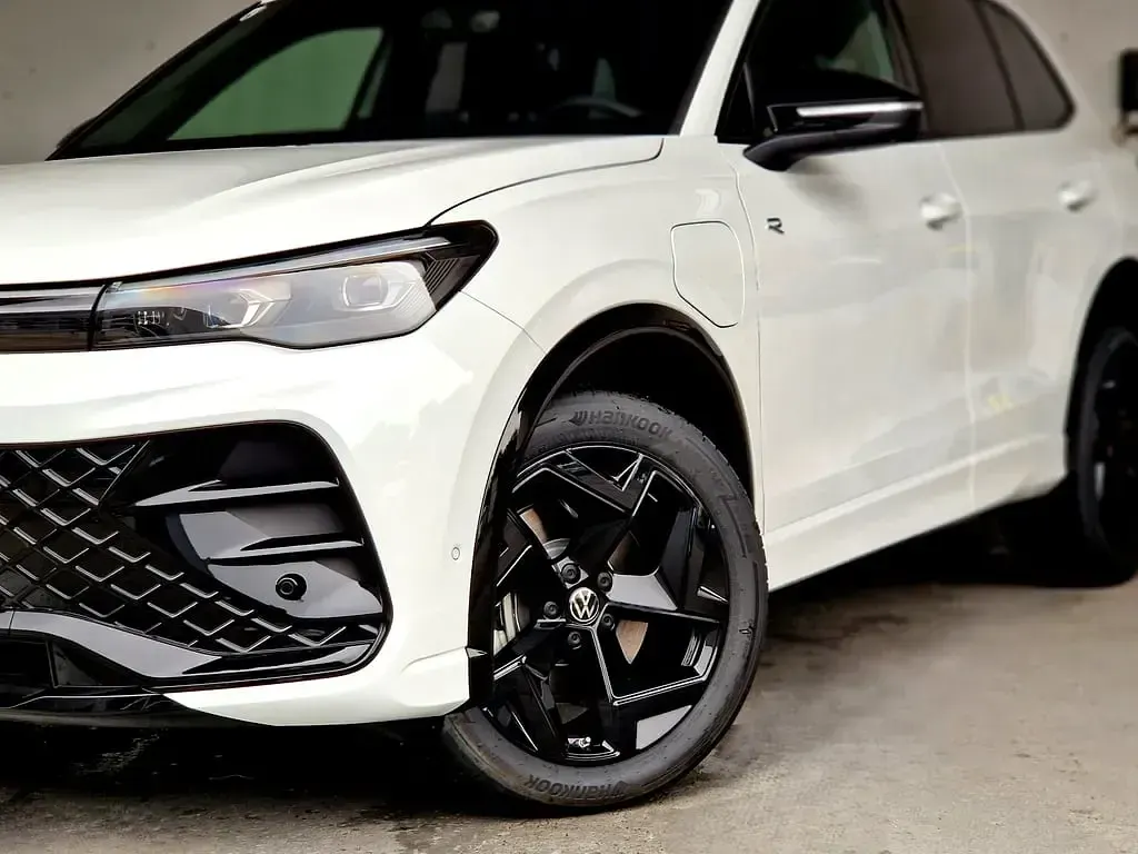 Neu VW Tiguan R-line 204 PS (2026) in Obertrum - € 49.890 | AutoUncle
