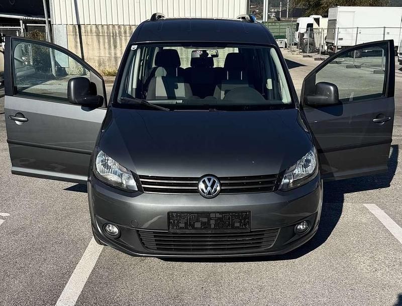 Gebraucht 2012 VW Caddy Family 105 PS Van / Kleinbus – 6070 Ampass ...