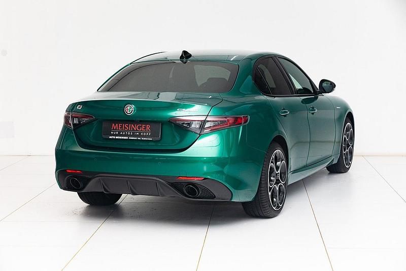 Gebraucht 2025 Alfa Romeo Giulia Veloce 280 PS Limousine – 6176 ...