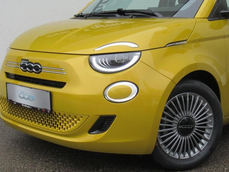 Neu 2025 Fiat 500 65 PS Kleinwagen – 4800 Oberösterreich (Händler) – € ...