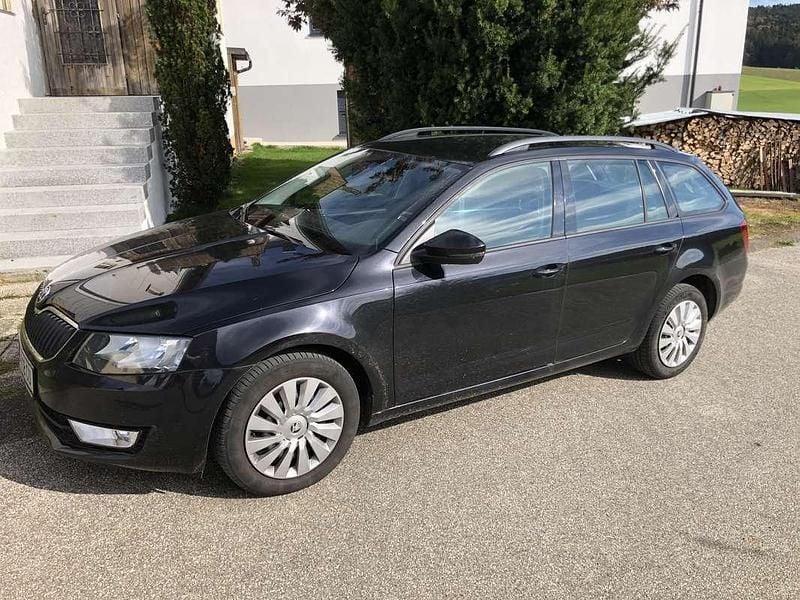 Gebraucht 2015 Skoda Octavia Ambition 110 PS Kombi – 4784 Schardenberg ...