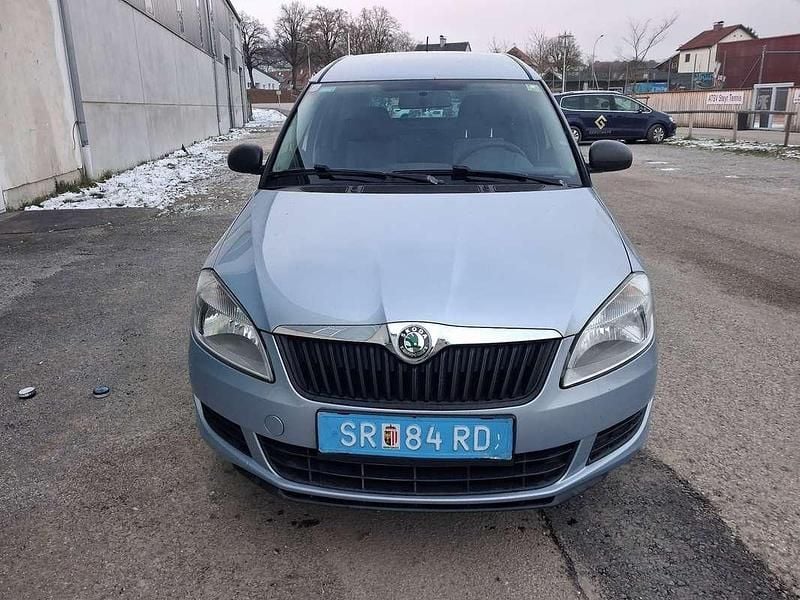 Gebraucht 2010 Skoda Roomster Ambiente 69 PS Van / Kleinbus – 4400 ...