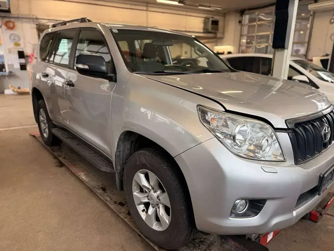Gebraucht Toyota Land Cruiser Premium 190 PS (2012) in Leonding, AT - € ...