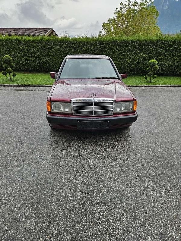 Gebraucht 1992 Mercedes 190 109 PS Limousine – 6261 Strass im Zillertal ...