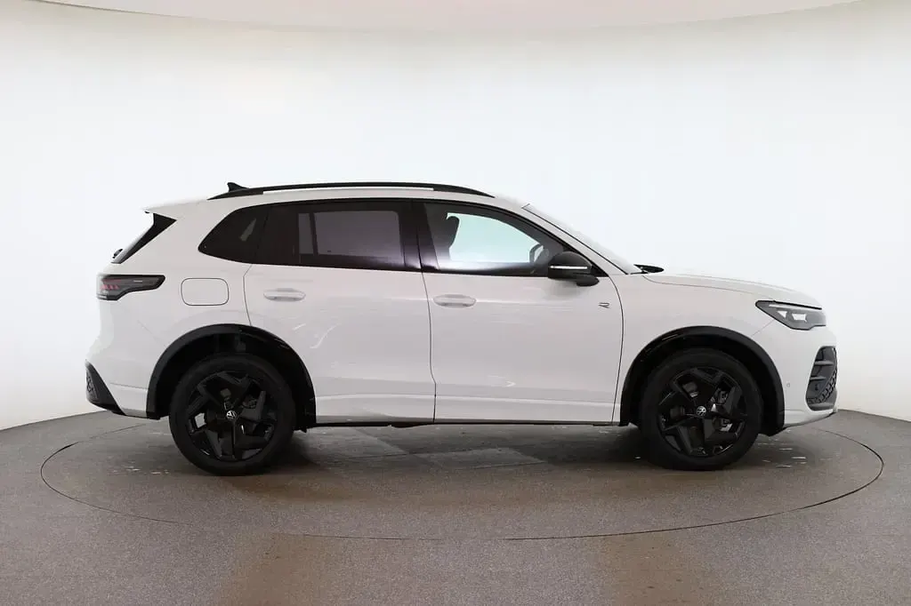 Neu VW Tiguan R-line 204 PS (2026) in Linz - € 49.650 | AutoUncle