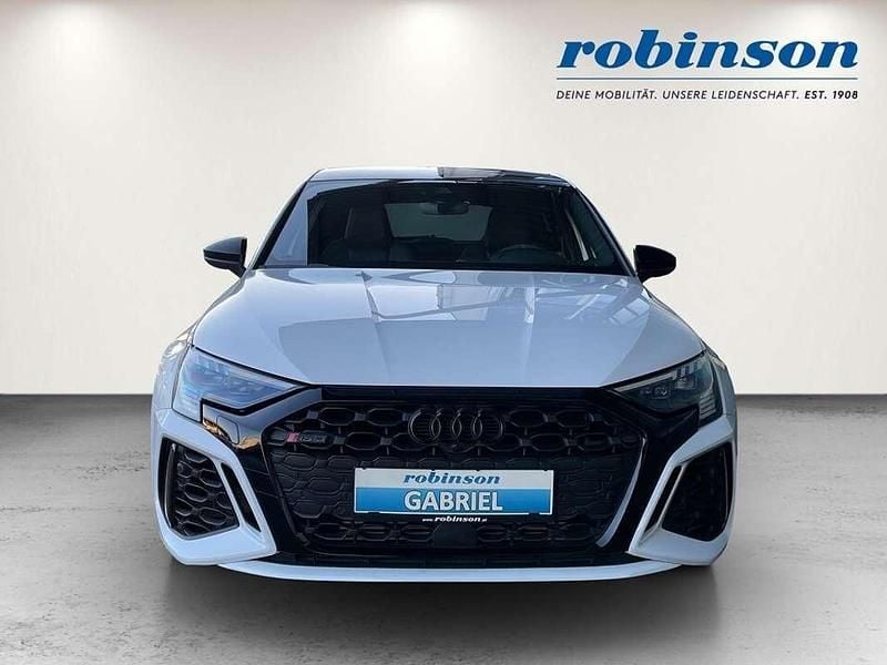 Gebraucht 2022 Audi RS3 Ambiente 400 PS Limousine – 8020 Graz (Händler ...