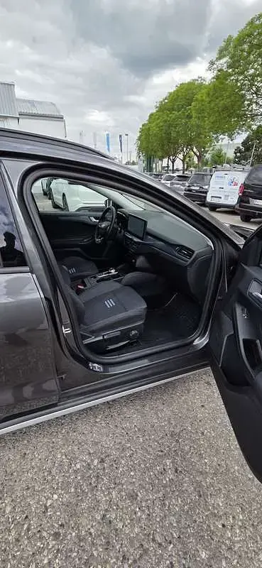 Gebraucht Ford Focus Active X 116 PS (2024) in Baden, AT - € 24.500 ...