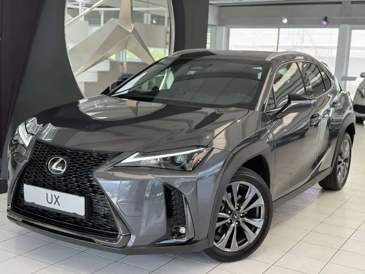 Gebraucht Lexus UX 300h Sport Line 199 PS (2025) in Vomp, AT - € 43.900 ...