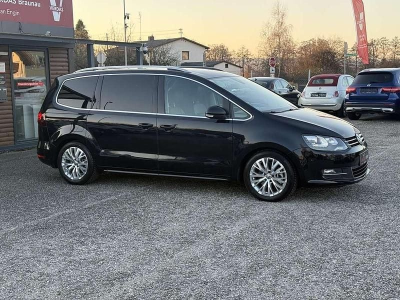 Gebraucht 2012 VW Sharan Highline 170 PS Van / Kleinbus – 5280 Braunau ...
