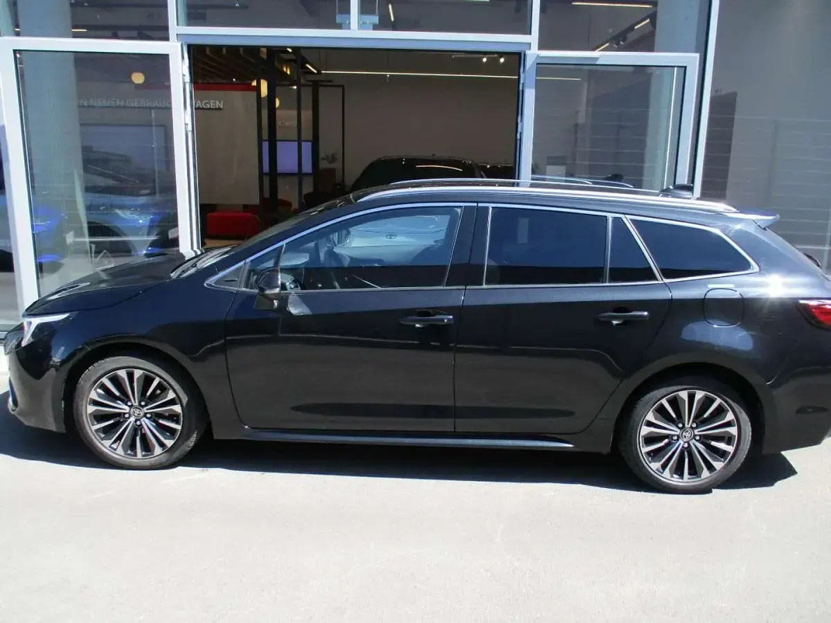 Gebraucht Toyota Corolla Active 98 PS (2025) in Wien - € 26.290 | AutoUncle
