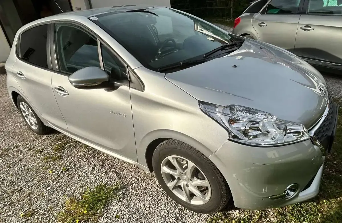 Gebraucht Peugeot 208 82 PS (2014) in Vils, AT - € 6.700 | AutoUncle