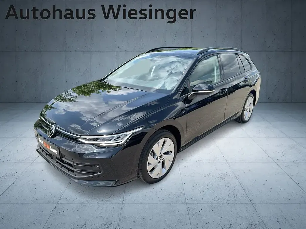 Gebraucht VW Golf VIII Business 150 PS (2026) in Mistelbach - € 36.245 ...