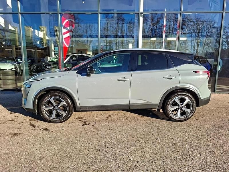 Gebraucht 2022 Nissan Qashqai N-Connecta 158 PS SUV – 4664 Laakirchen ...