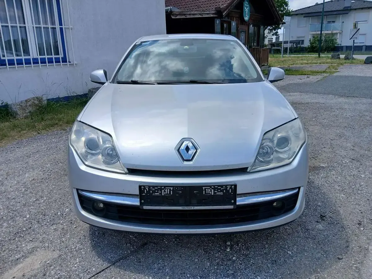 Gebraucht Renault Laguna III Dynamique 150 PS (2008) in Sollenau - € 2. ...