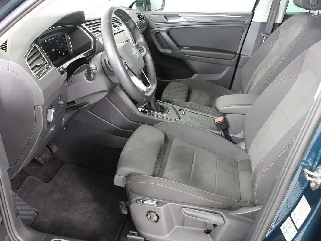 Gebraucht VW Tiguan Elegance 245 PS (2023) in Amstetten-Neufurth - € 29 ...