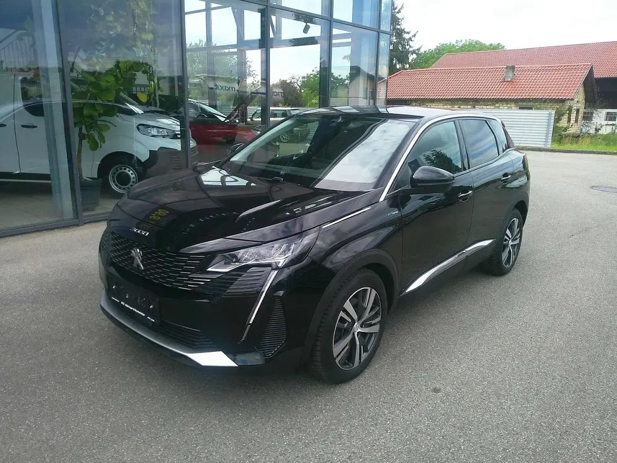 Gebraucht Peugeot 3008 Allure 179 PS (2021) in Lamprechtshausen - € 21. ...