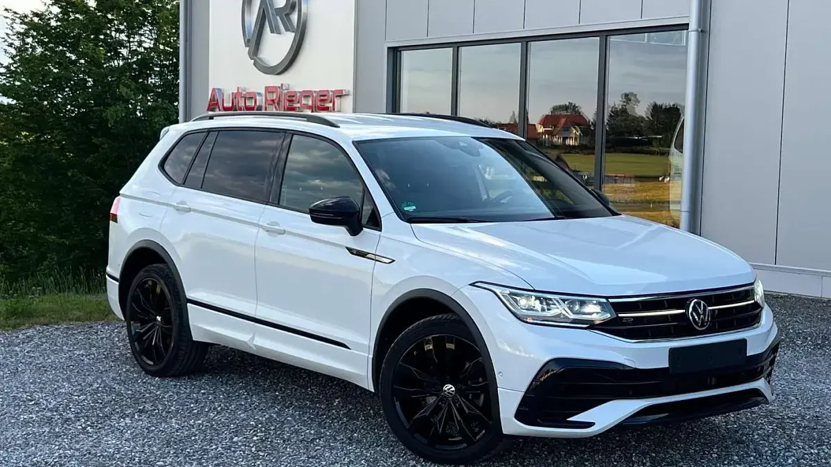 Gebraucht VW Tiguan Allspace R-line 150 PS (2024) in Mitterdorf an der ...