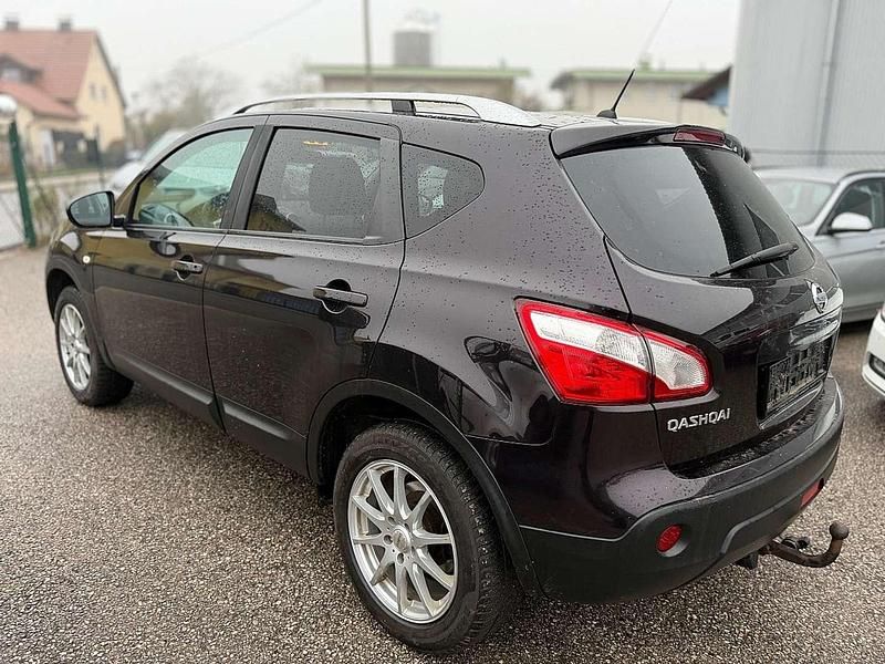 Gebraucht 2011 Nissan Qashqai 110 PS SUV – 4614 Marchtrenk (Händler ...
