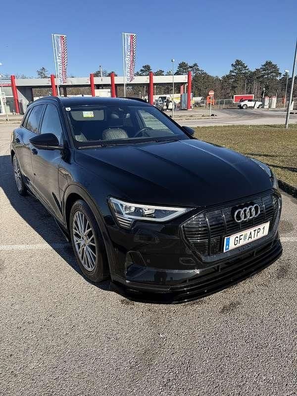 Gebraucht 2019 Audi e-tron Advanced 408 PS SUV – 2231 Strasshof an der ...