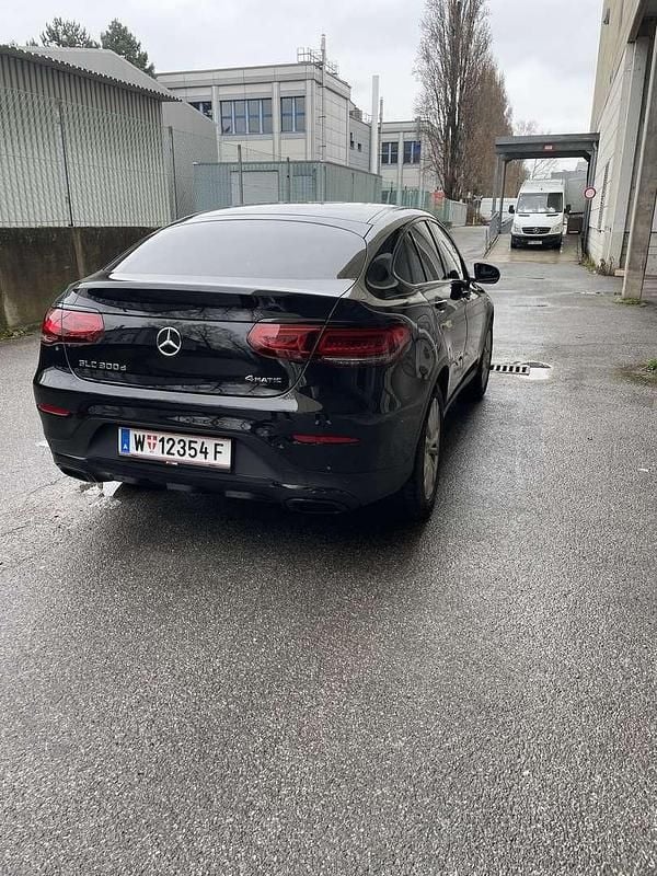 Gebraucht 2021 Mercedes GLC300 245 PS Coupé – 1230 Wien, AT (Händler ...